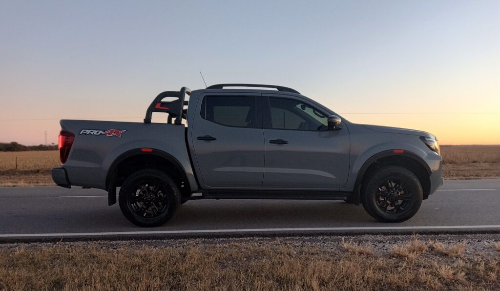 ¿La más linda? Probamos la Nissan Frontier PRO-4X | Automotiva