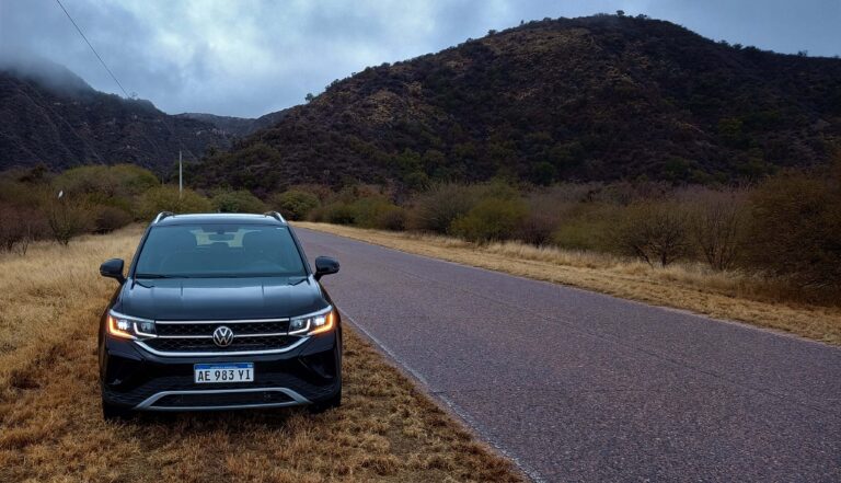 Prueba Volkswagen TAOS Highline AT | Automotiva