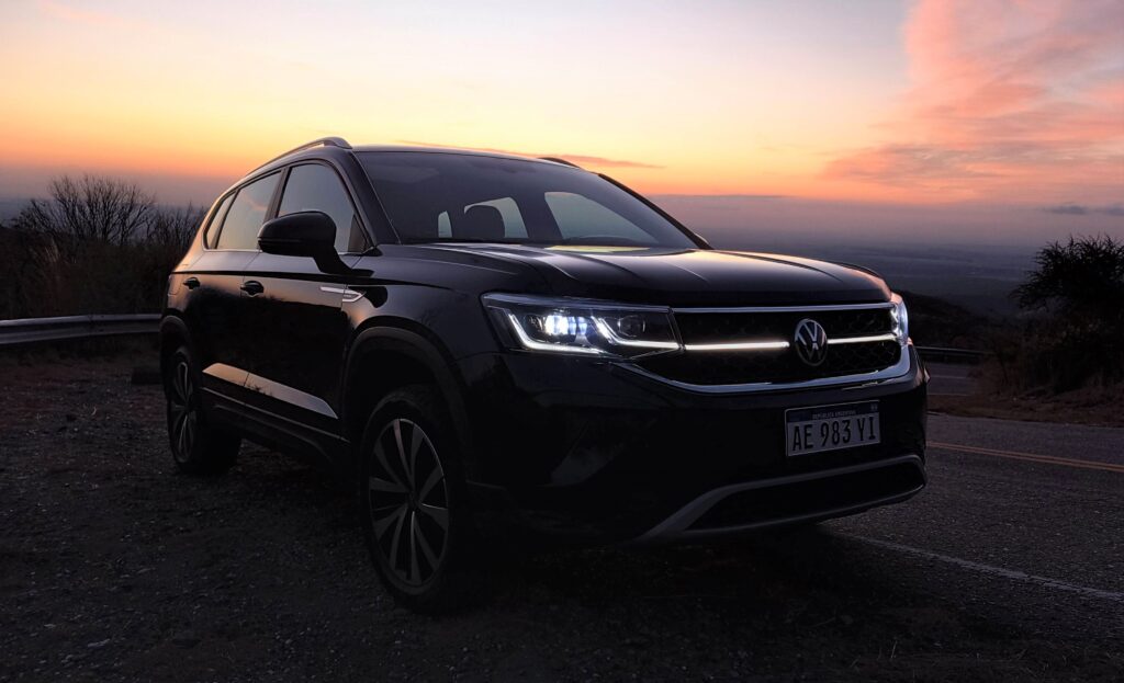 Prueba Volkswagen TAOS Highline AT | Automotiva