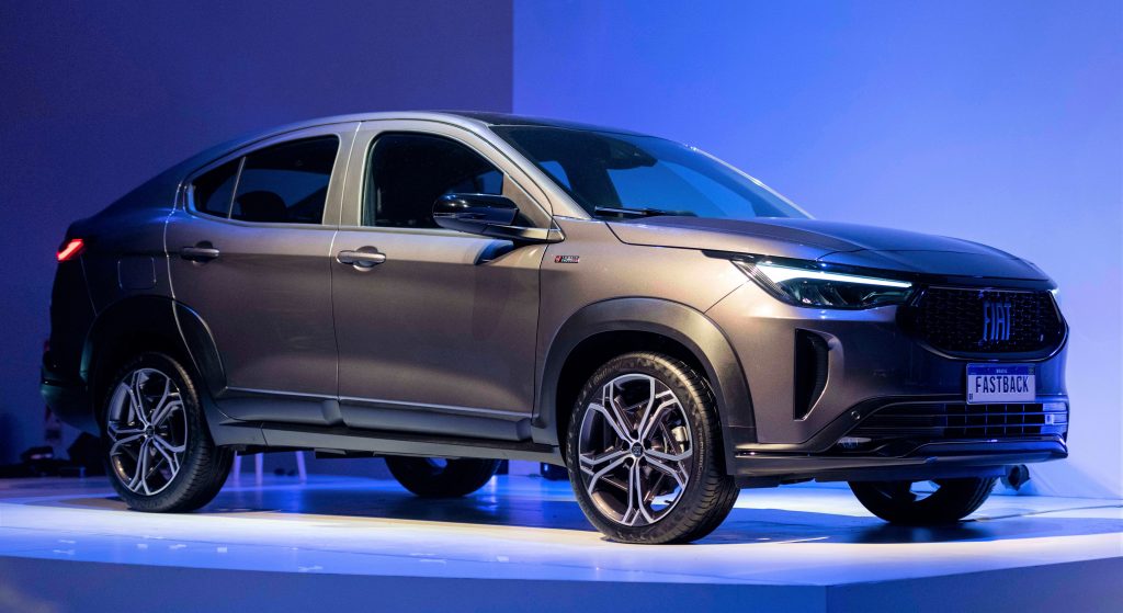 Fiat presenta el Fastback Abarth en Brasil | Automotiva