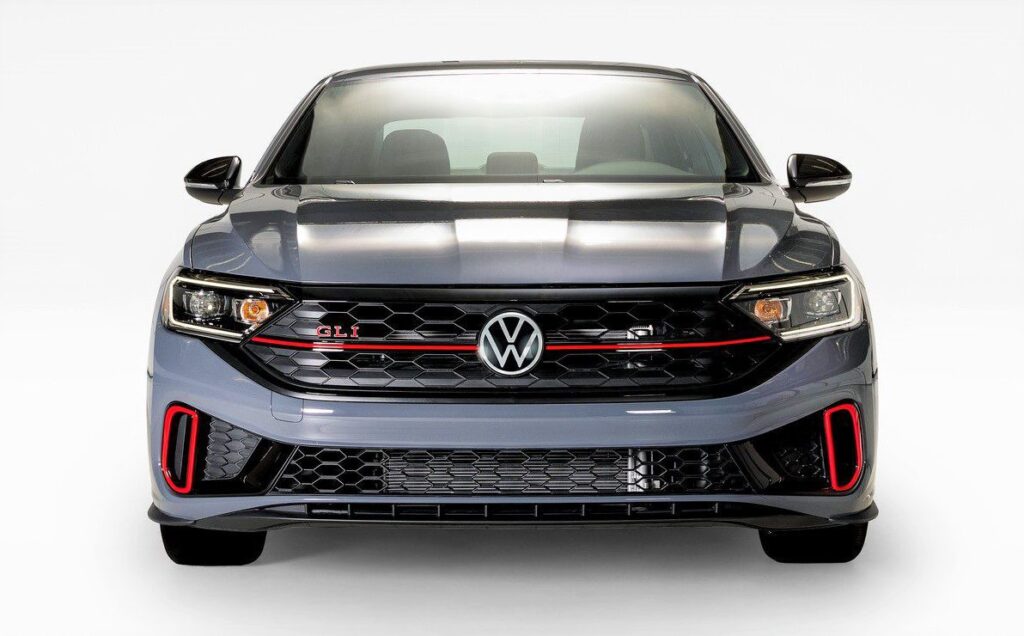 Volkswagen Jetta (Vento) GLI 40 años. Edición limitada USA | Automotiva