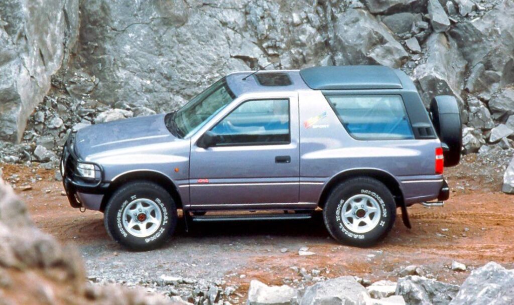 ¿Vuelve el Opel Frontera? Sí pero muy diferente | Automotiva